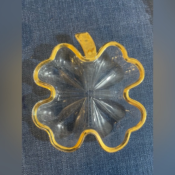 Dining | Vintage Four Leaf Clover Shamrock Dishes With Gold Trim Set Of ...